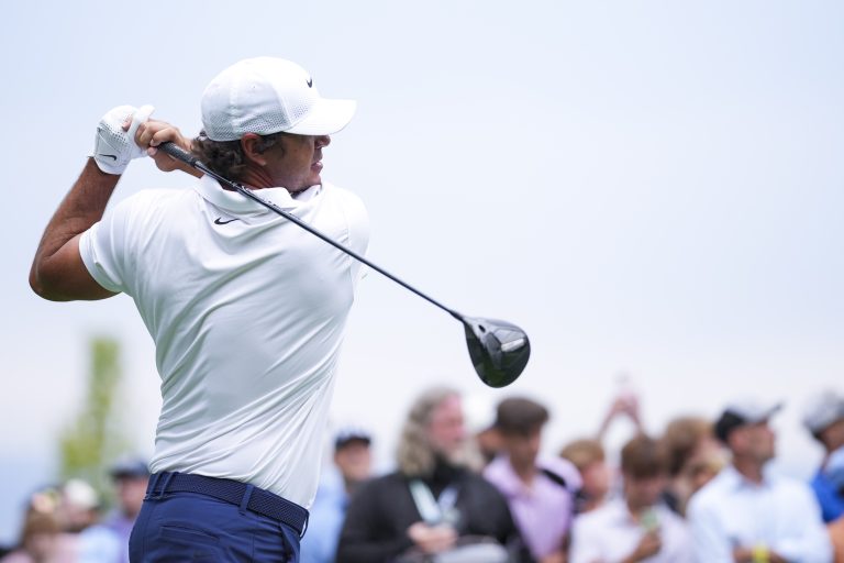 How to hit a push draw and a pull fade – GolfWRX